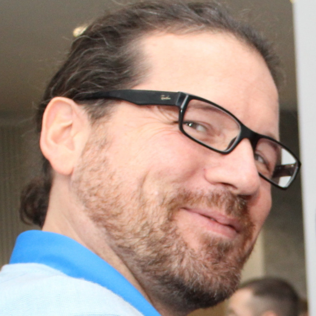 Oliver Falch - Informationstechnologie / Projektleiter DGV-Ausweis ...