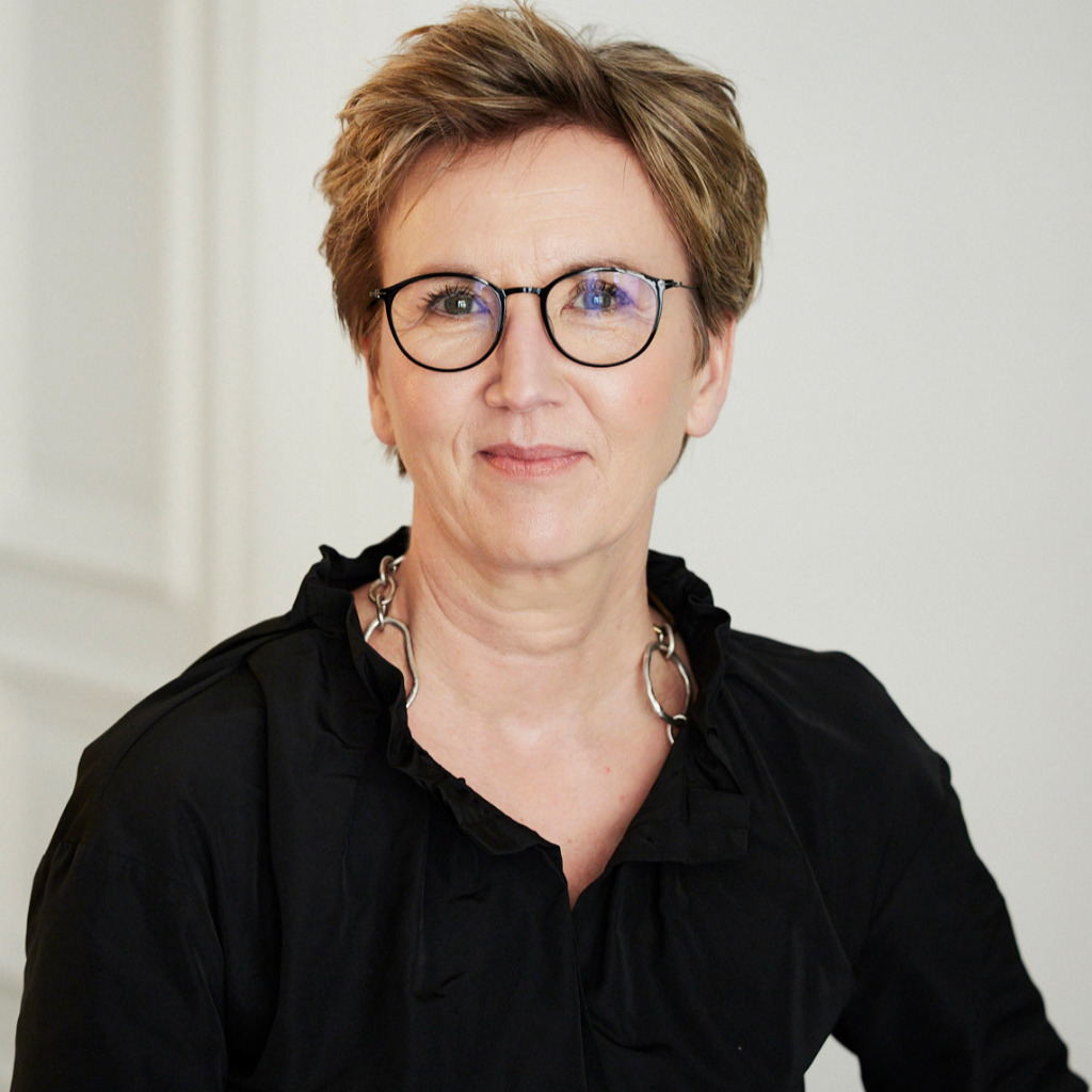 Dr. Josephine Prokop - Geschäftsführung - PROKOP ID | XING