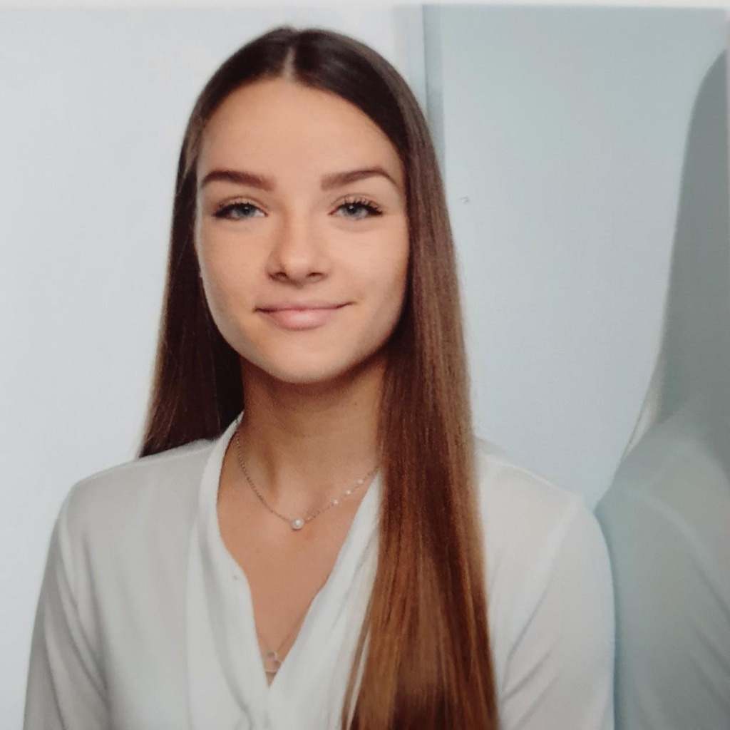 Jessica Schöpp - First- und Second Level Supporterin und Schulung ...