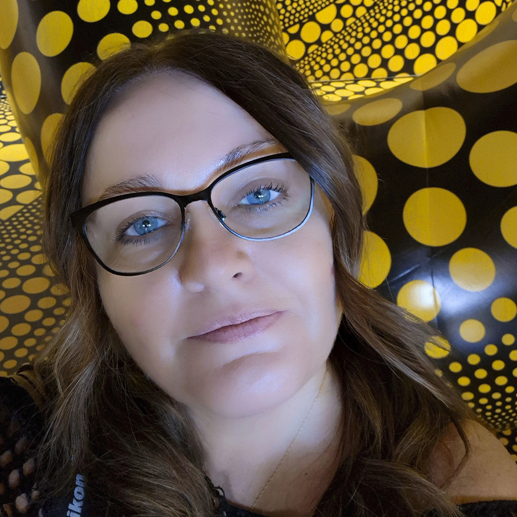 Anna Kropf - Technische Zeichnerin/Grafikdesignerin - virtual ...