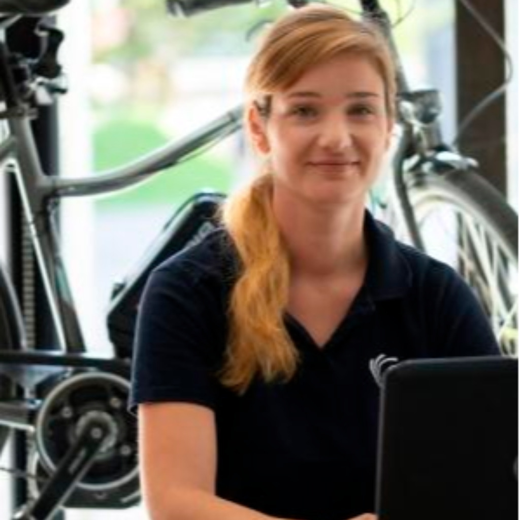 Lisa Trexler-Walde - Ausbildung als Zweiradmechatronikerin Fachrichtung ...