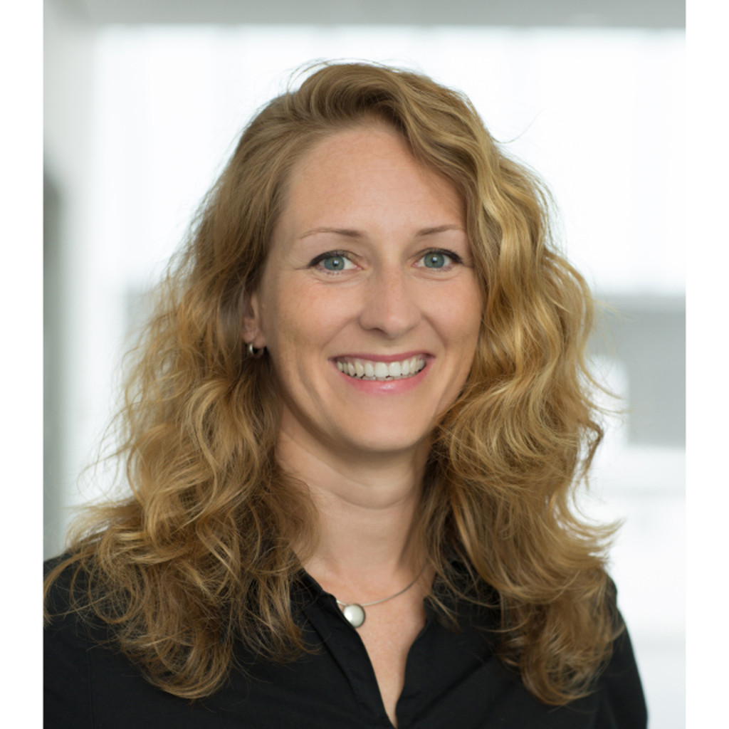 Nicole Prinz - Spezialist Designkommunikation - BMW Group | XING
