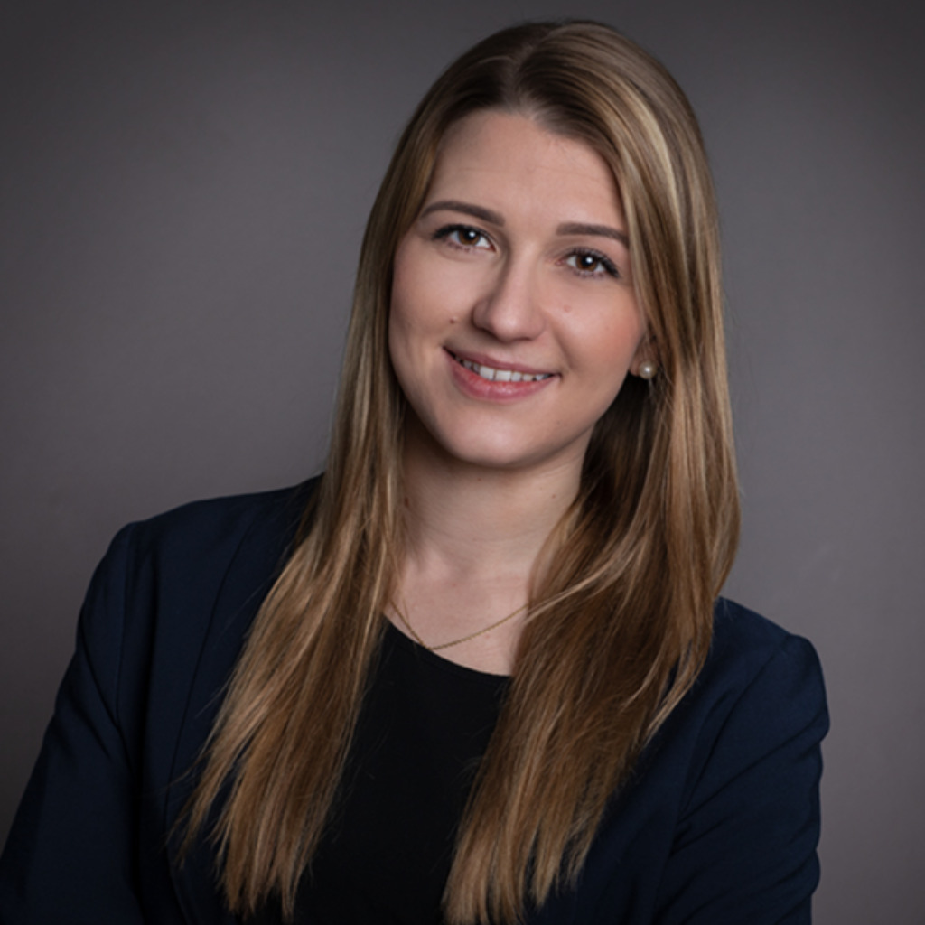 Eva Groß - Prozessanalystin - Daimler Truck AG | XING