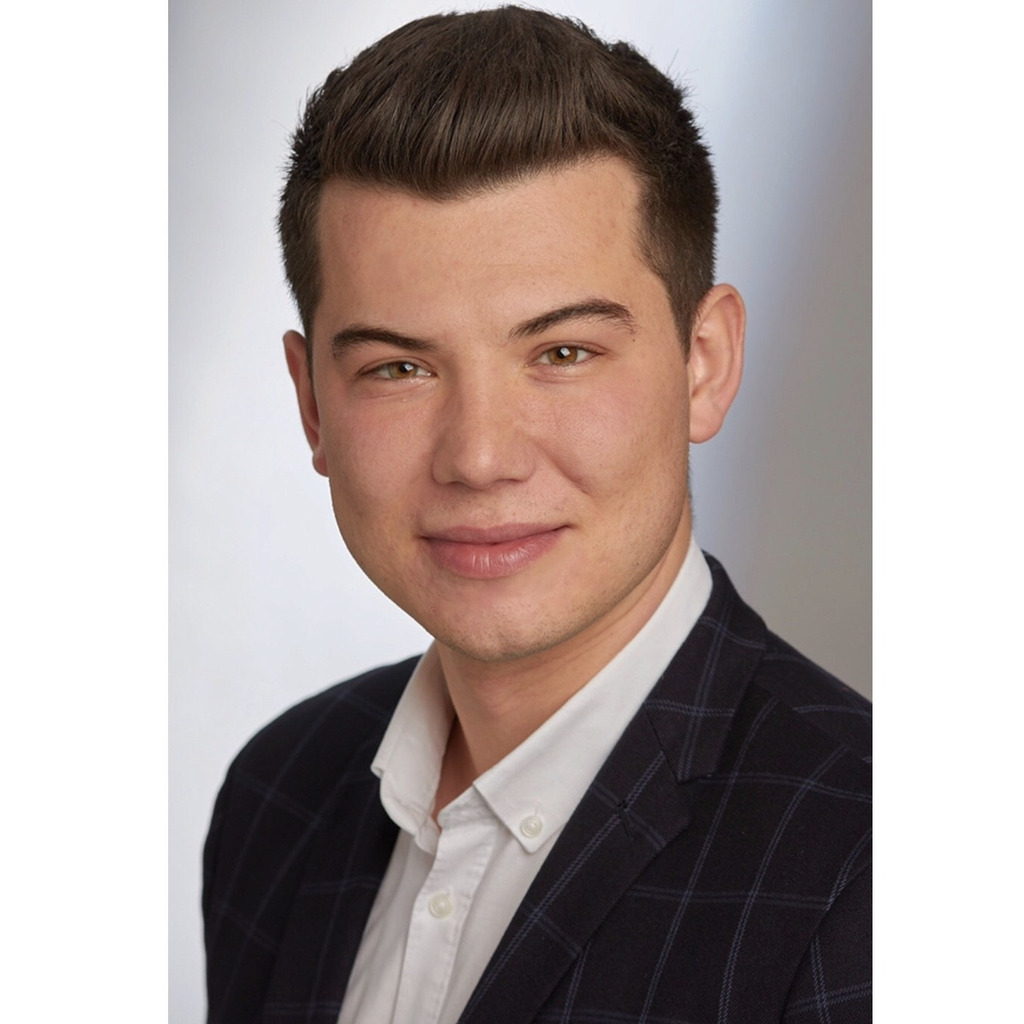 Alexander Probst - Key Account Manager International - Mercedes-Benz ...