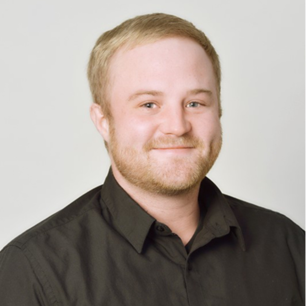 Dennis Block's Instagram, Twitter & Facebook on IDCrawl