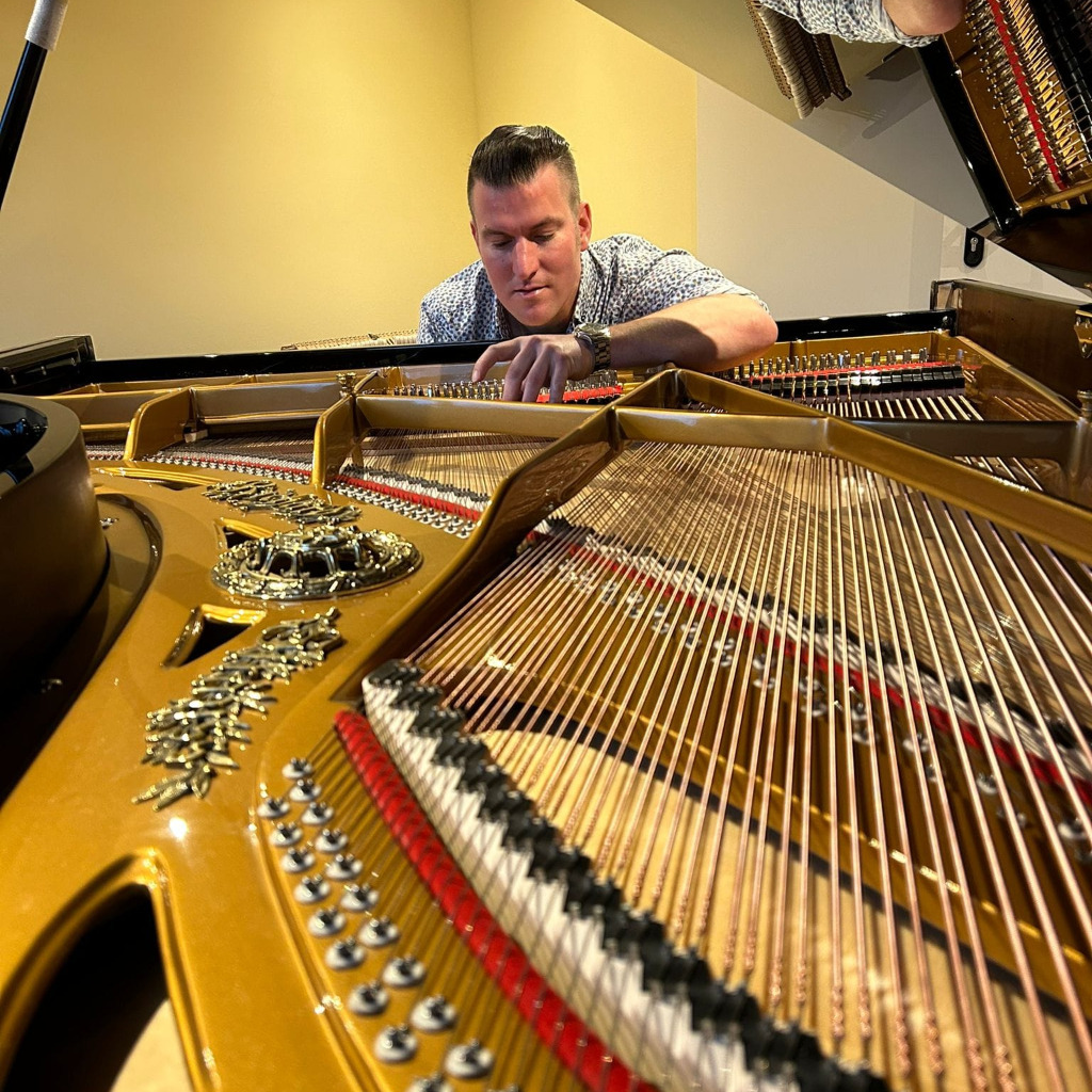 Frank Preiss - Klavierbauer- und Stimmer, Restaurator - Steinway & Sons ...