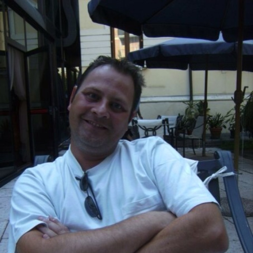 Sergio Di Capua - Productions Planing - Helsana | XING