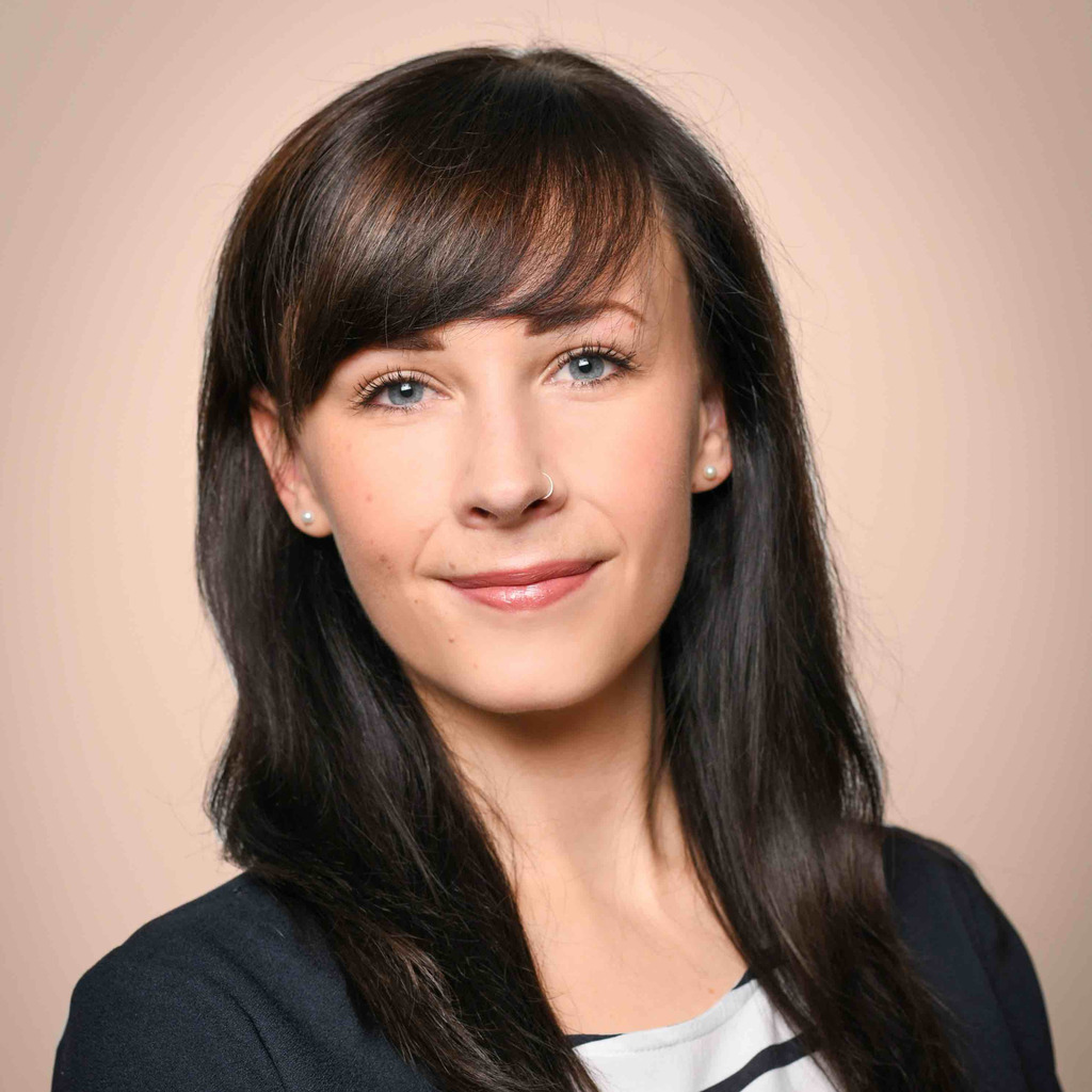 Sarah Ludwig - Pflegedienstleiterin - K&S Unternehmensgruppe | XING
