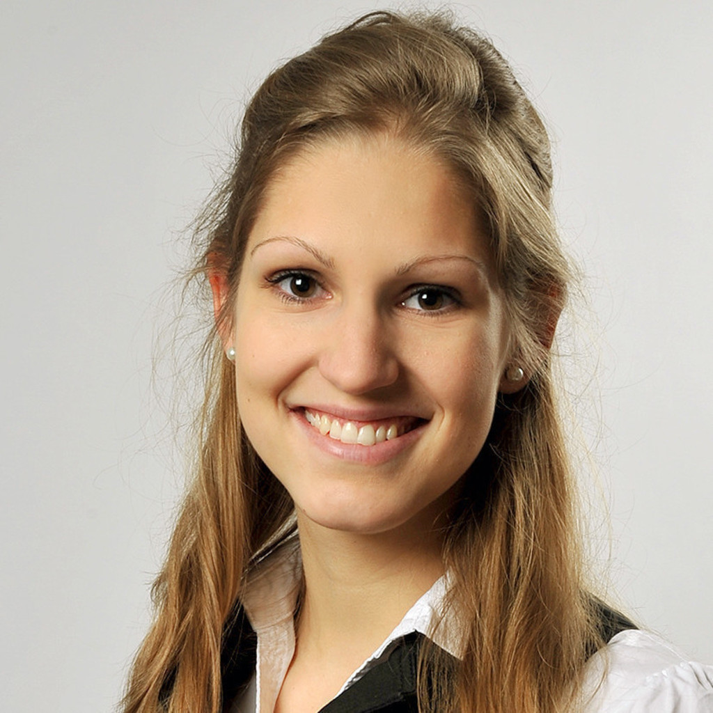 Nicole Passeck - International Management - University of Applied ...