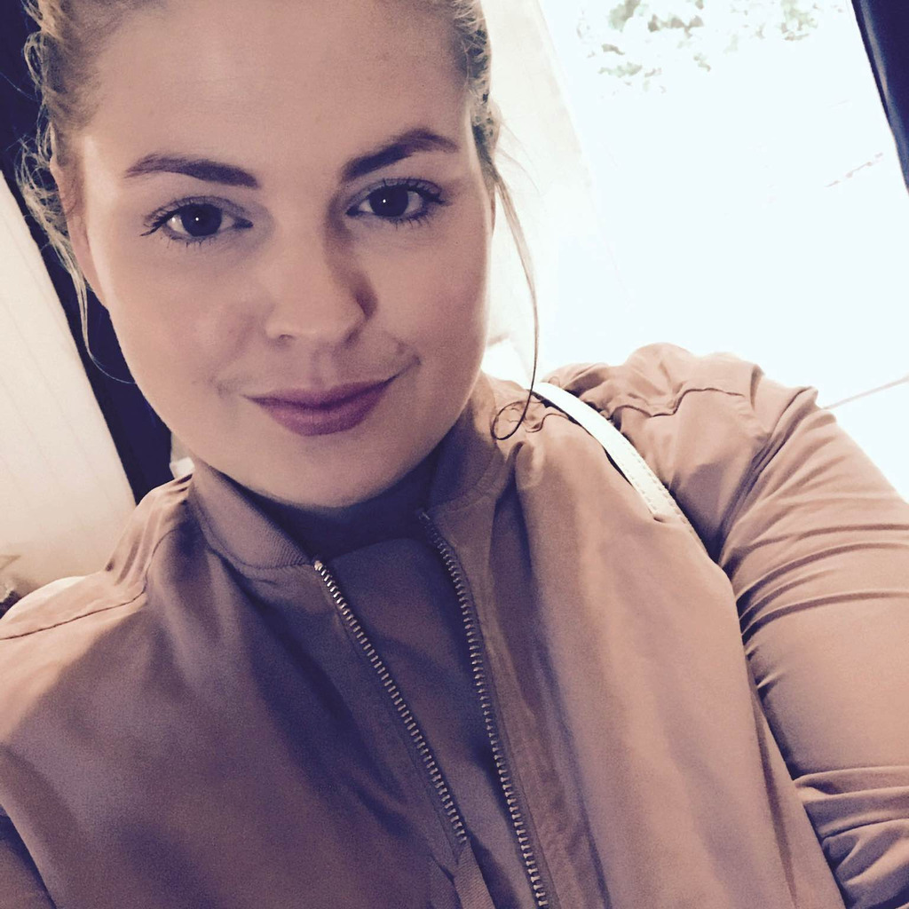 Jennifer Frey's Instagram, Twitter & Facebook on IDCrawl