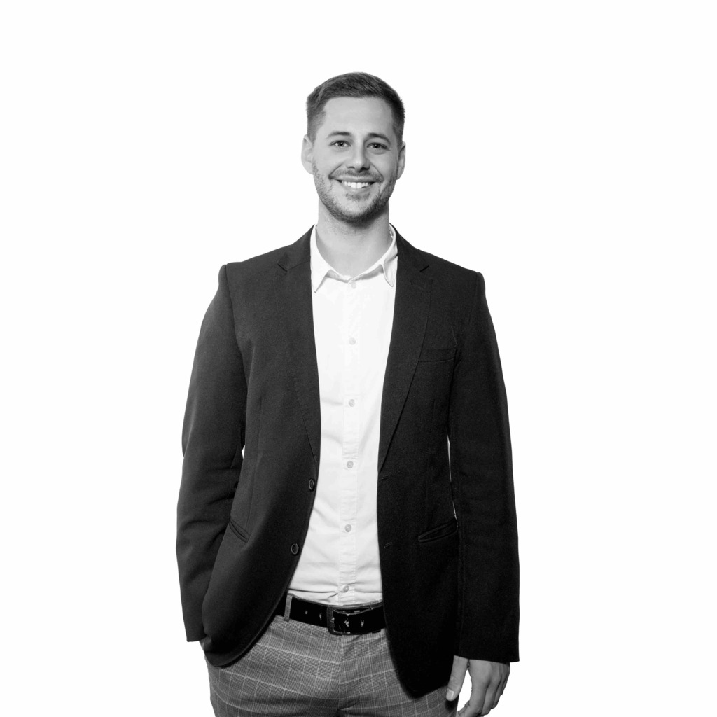 Eric Fey - Business Administration - FOM Hochschule für Oekonomie & Management | XING