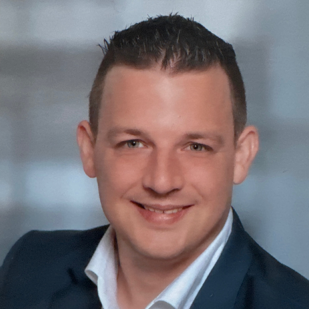 Philipp Reiter - Kfz-Sachbearbeiter - Janitos Versicherung AG | XING