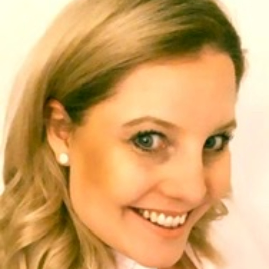 Lucia Christin Simon - Studienrätin - Berufskolleg Eifel Kall | XING