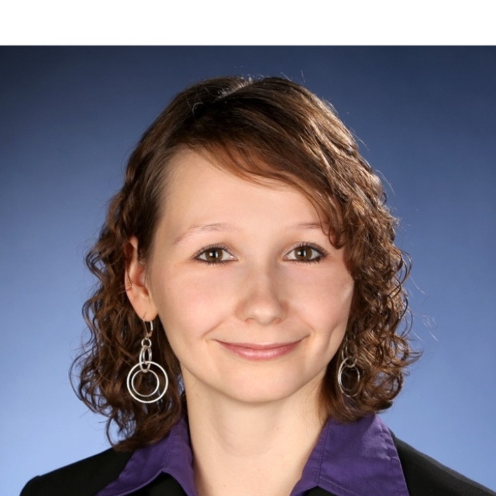 Julia Fuchs's Instagram, Twitter & Facebook on IDCrawl