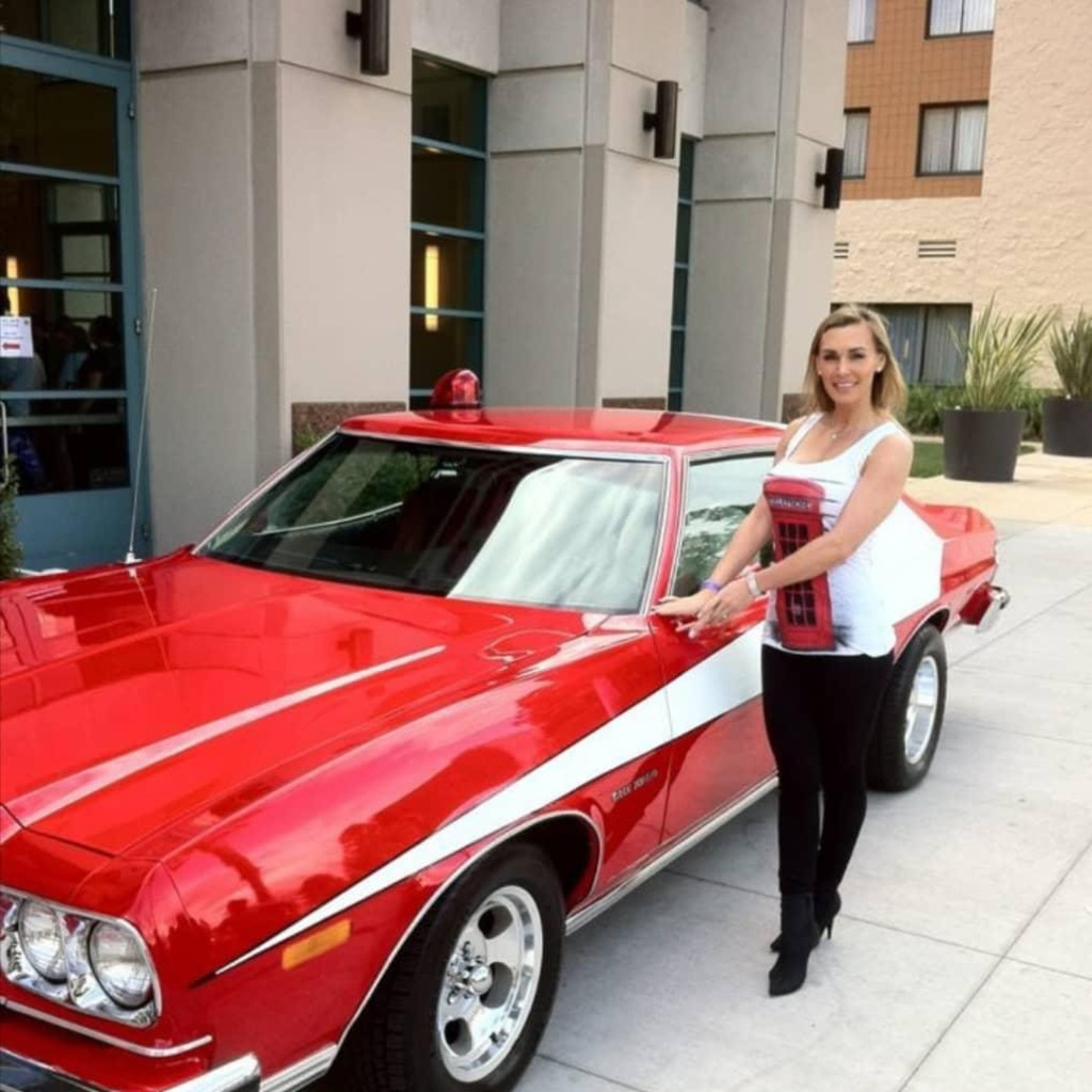 Lisa Sanders - Fashion Designer - Marisa Fashion and Boutique | XING