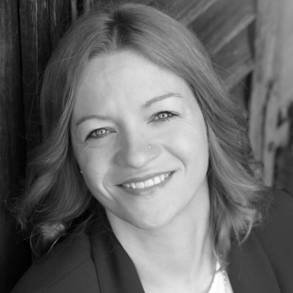 Claudia Barthel - Gebrauchtwagenverkäuferin - Emil Frey Hessengarage | XING