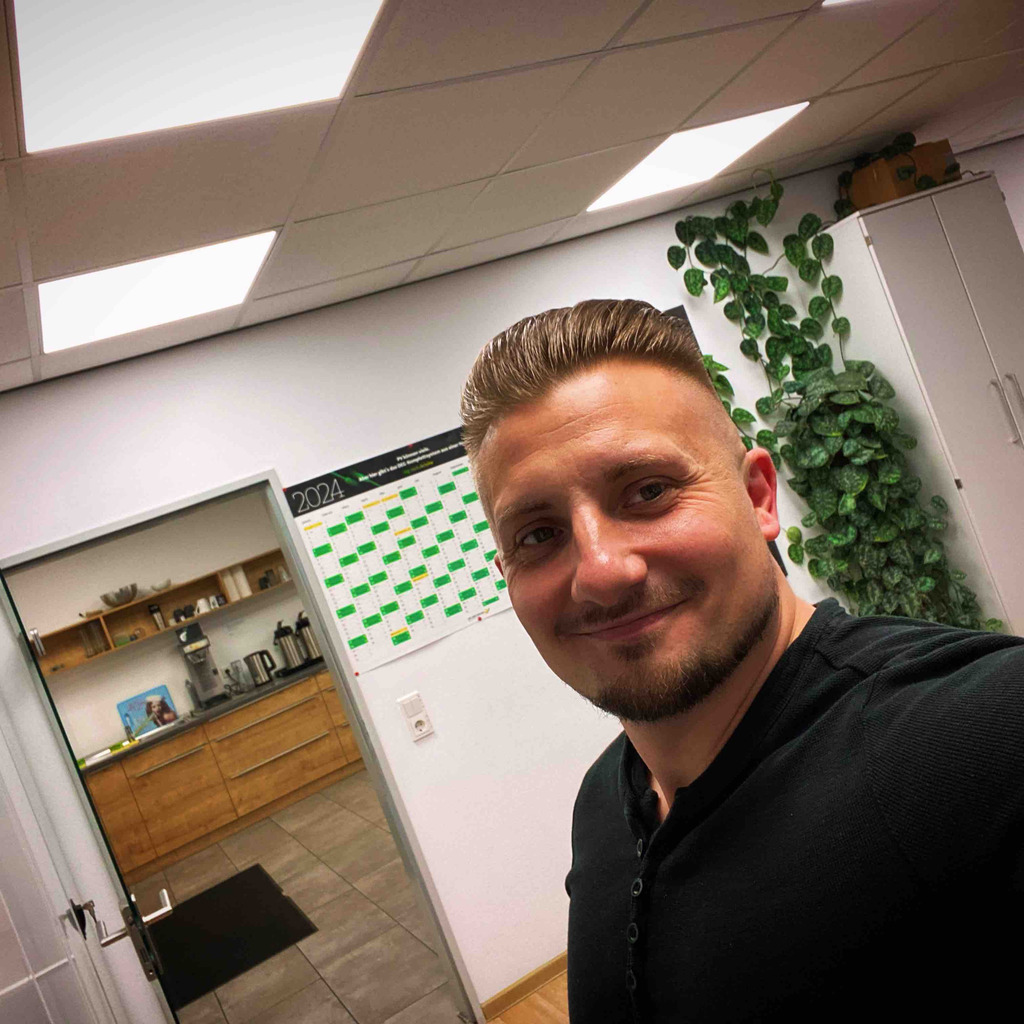 Andreas Harms - Disposition/Warenwirtschaft - DEG Alles für das Dach | XING