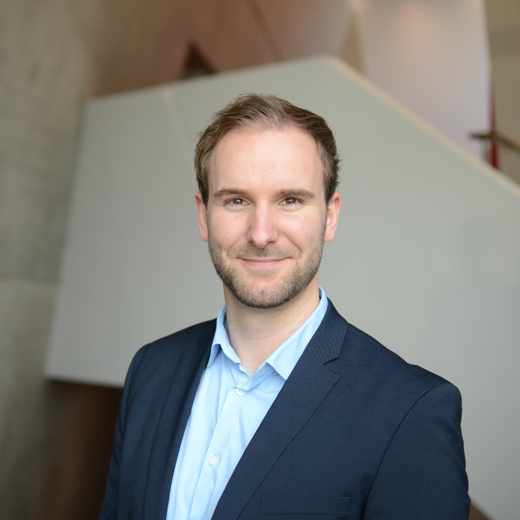 Daniel Ziegler - Consultant Strategic Change & Organisation ...