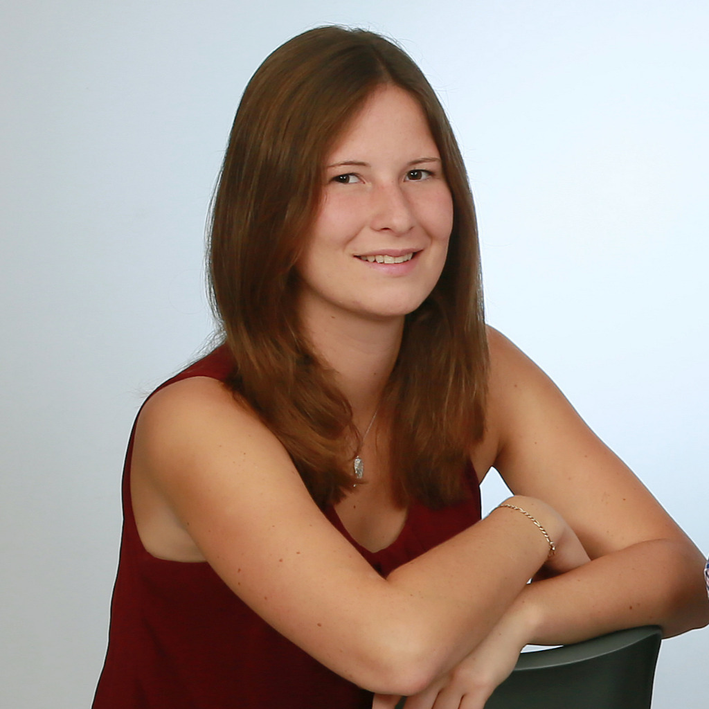 Anna Hatzfeld: Ausbildung und Berufserfahrung | XING