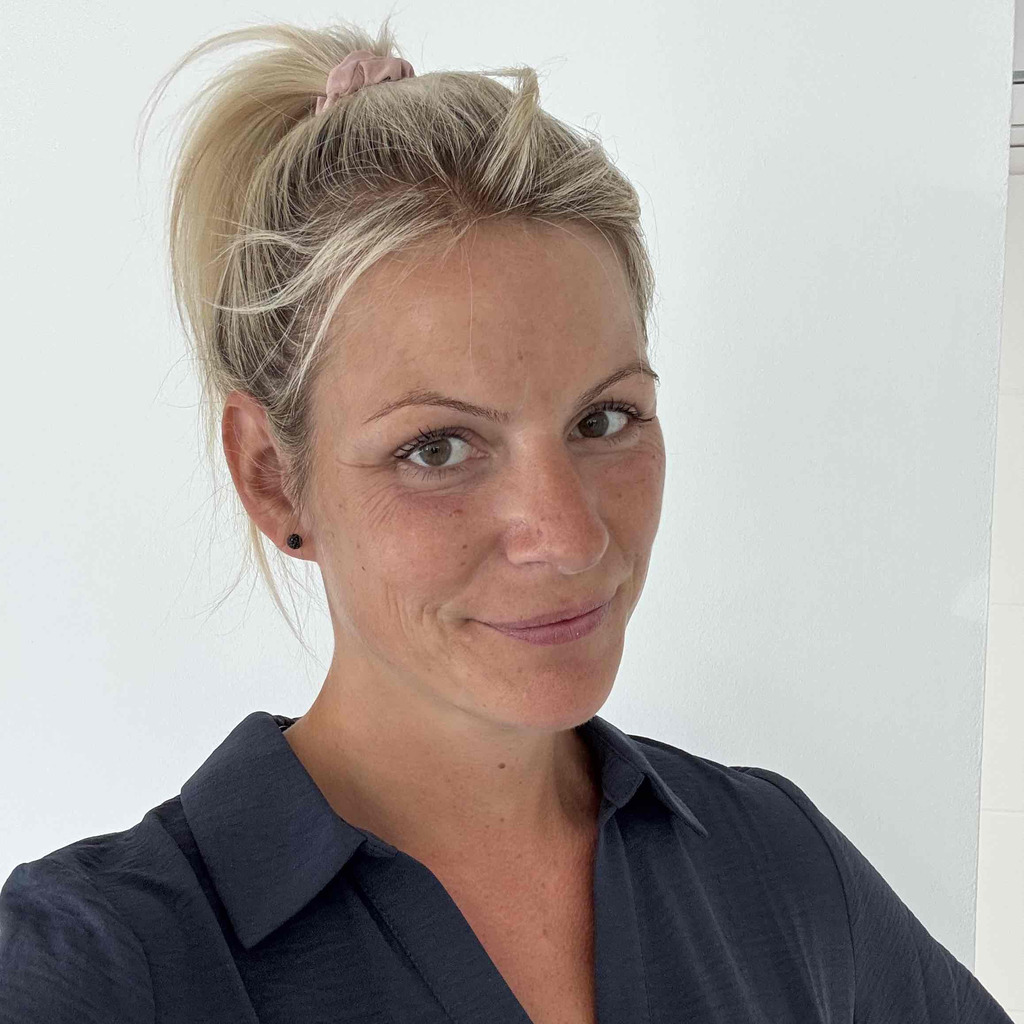 Michelle Rudolf - Business Product Specialistin - Deutsche Bank AG ...