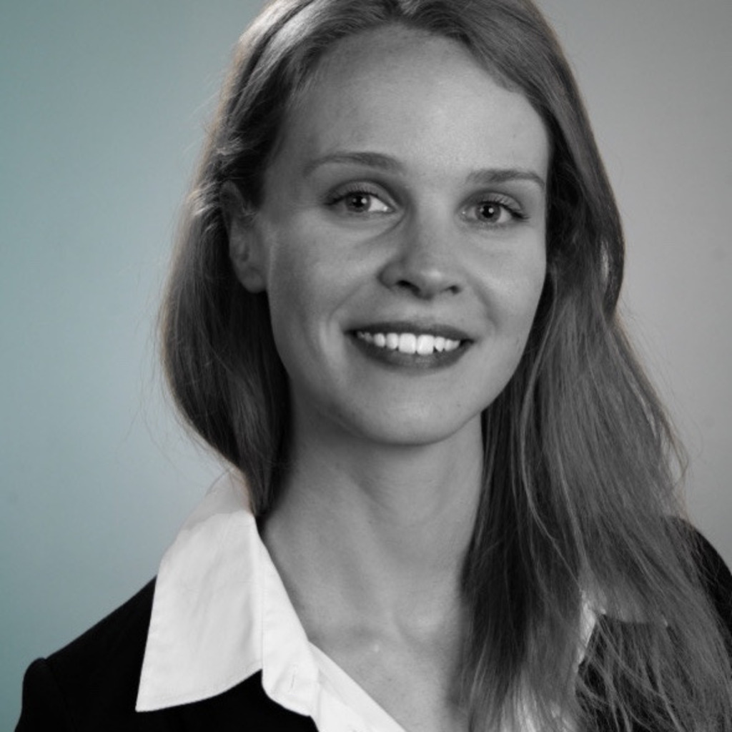 Jana Zink - Teamkoordinatorin und Referentin Vertrags- und ...