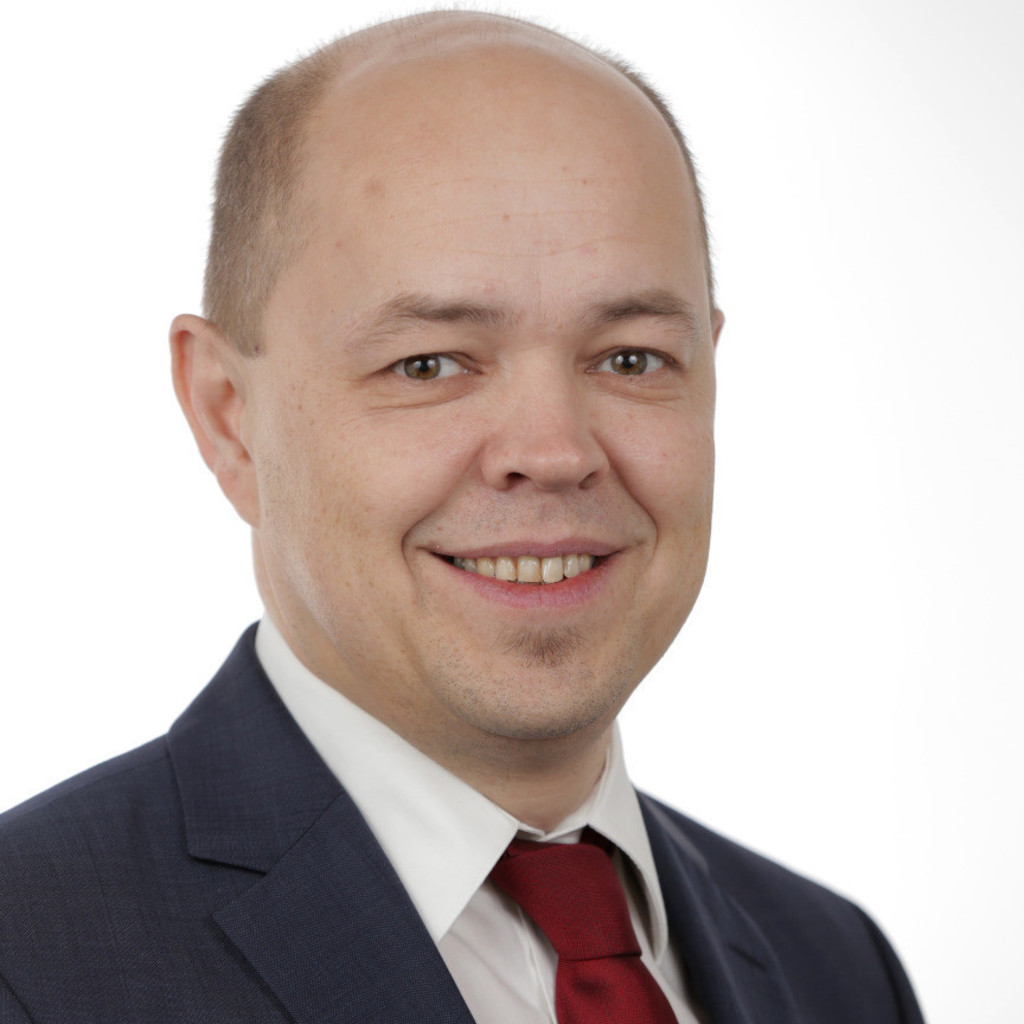 Thomas Eder - Beteiligungsmanager - Loxone Lighthouse GmbH | XING