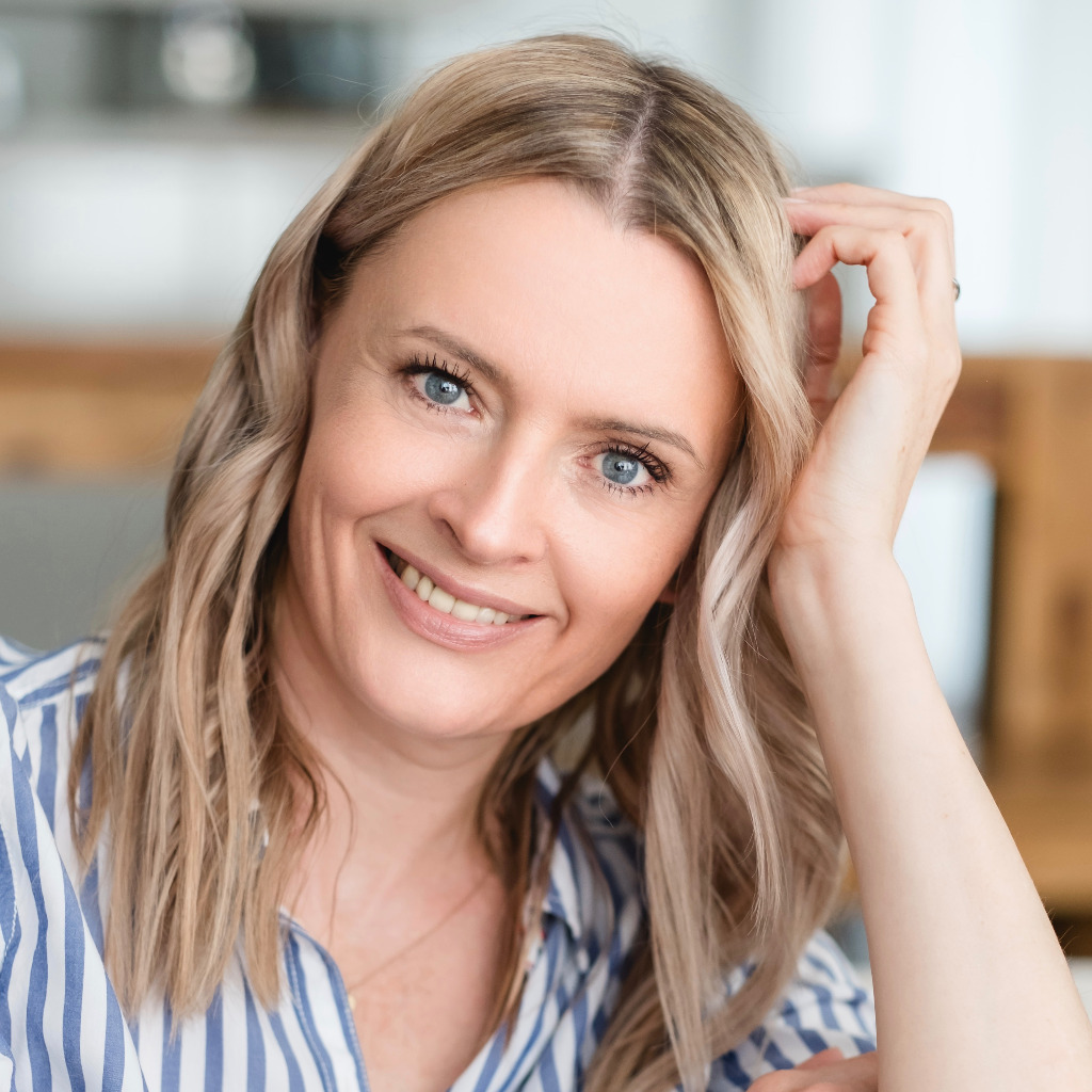 Maria Jenne - Grafikdesigner - Fenris GmbH & Co KG | XING