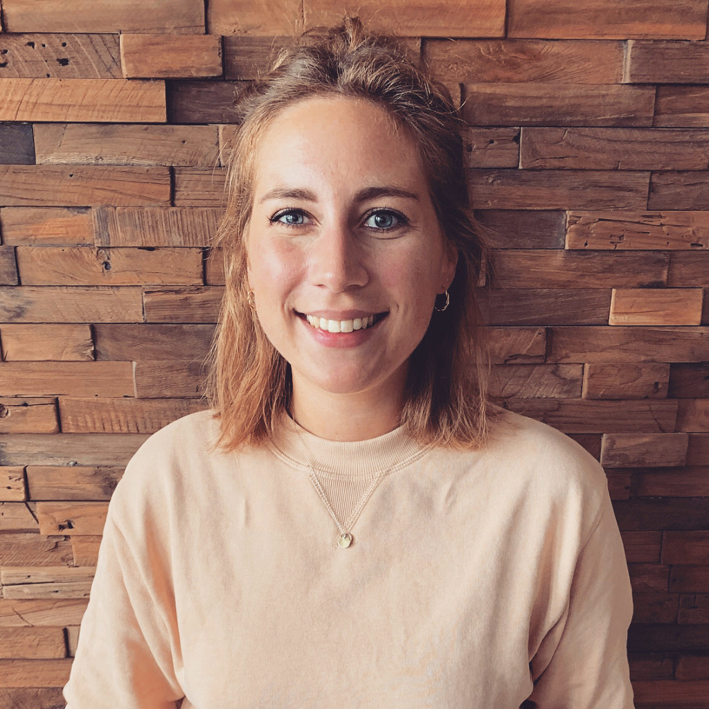 Lily Ott's Instagram, Twitter & Facebook on IDCrawl