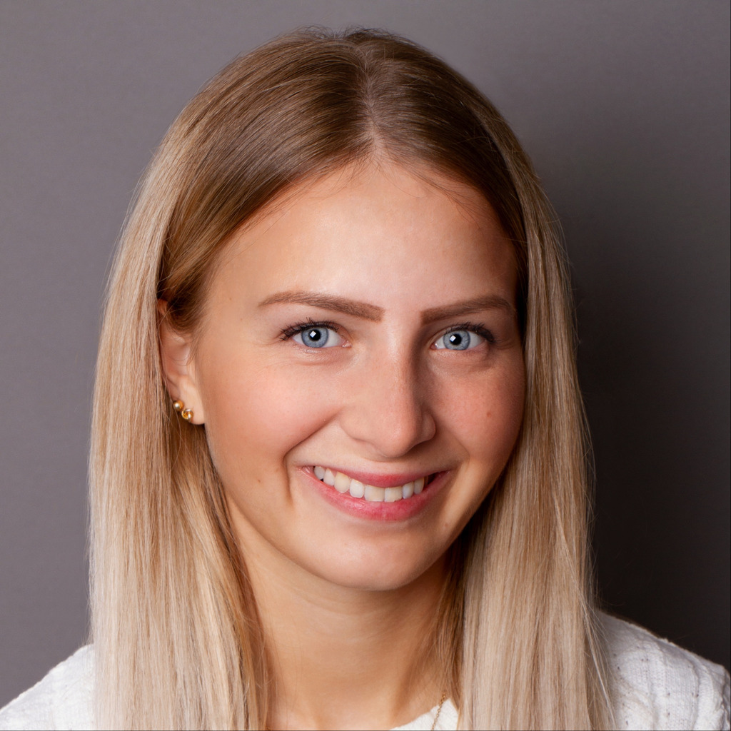 Jule Wasmus - Sachbearbeiterin Buchhaltung - PwC PricewaterhouseCoopers ...