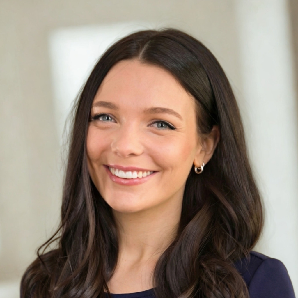 Mirjam Jenewein - Designer & Marketing Allrounder - Mirjam Jenewein | XING