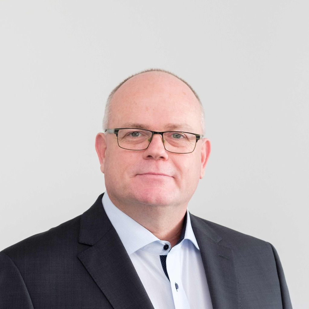 Matthias Roth: Ausbildung und Berufserfahrung | XING