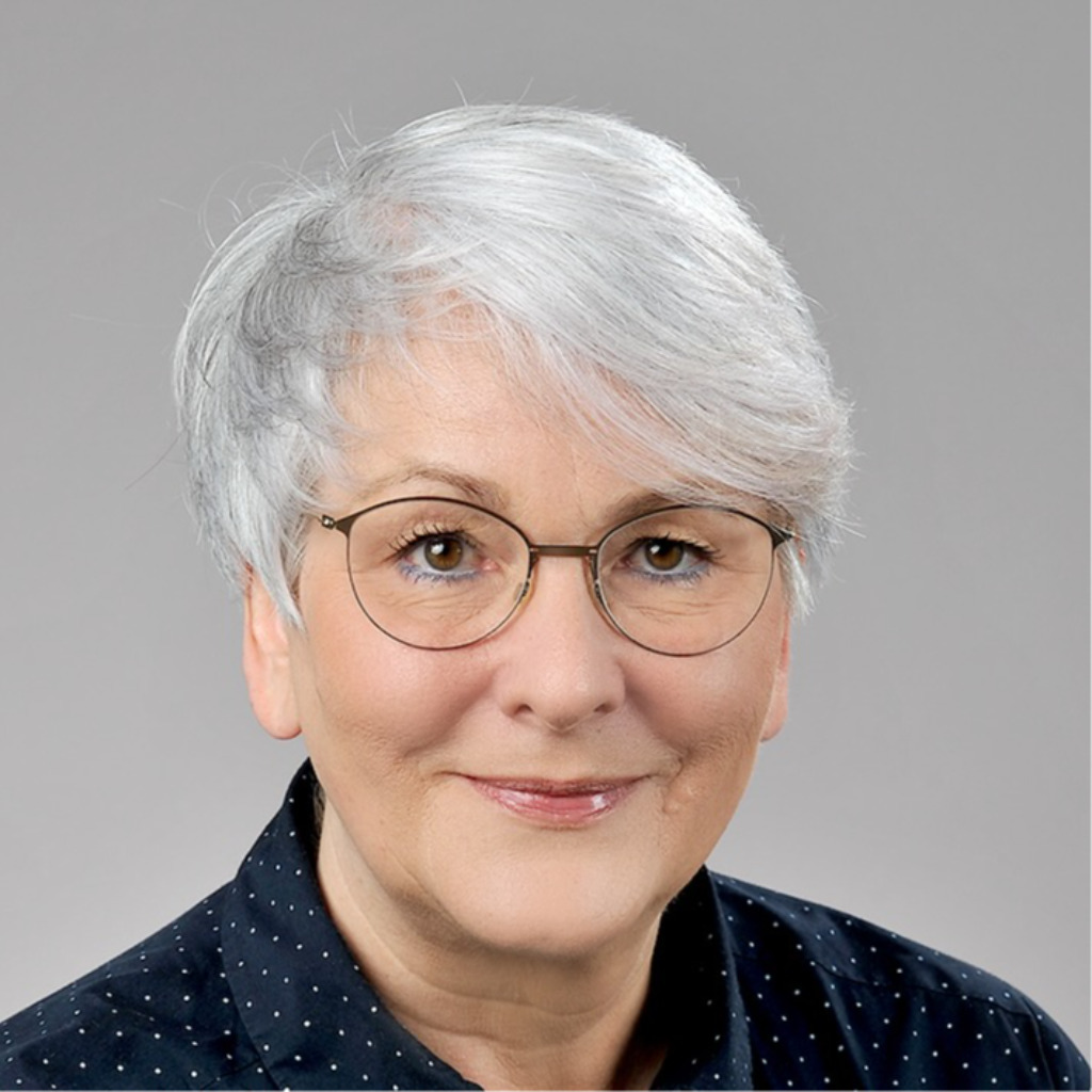 Andrea Benzing - Global Salesforce Alliance Manager - Reply | XING