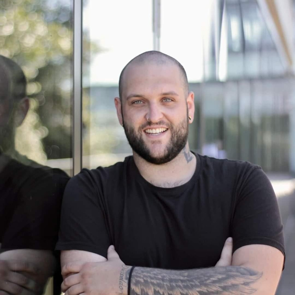 Adrian Becker - Binnenschiffer - Rhenus Partnership GmbH | XING