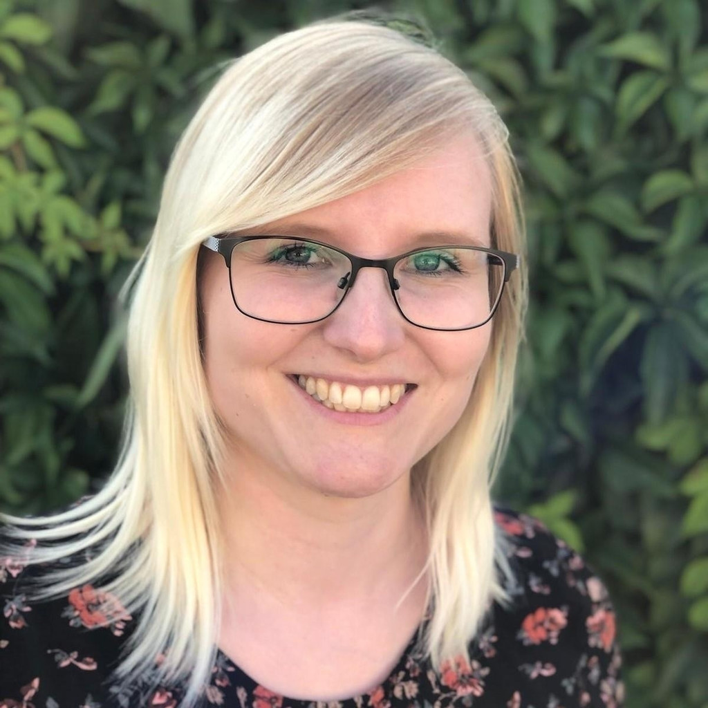 Denise Freitag - Studentische Mitarbeiterin - Vision2b GmbH | XING