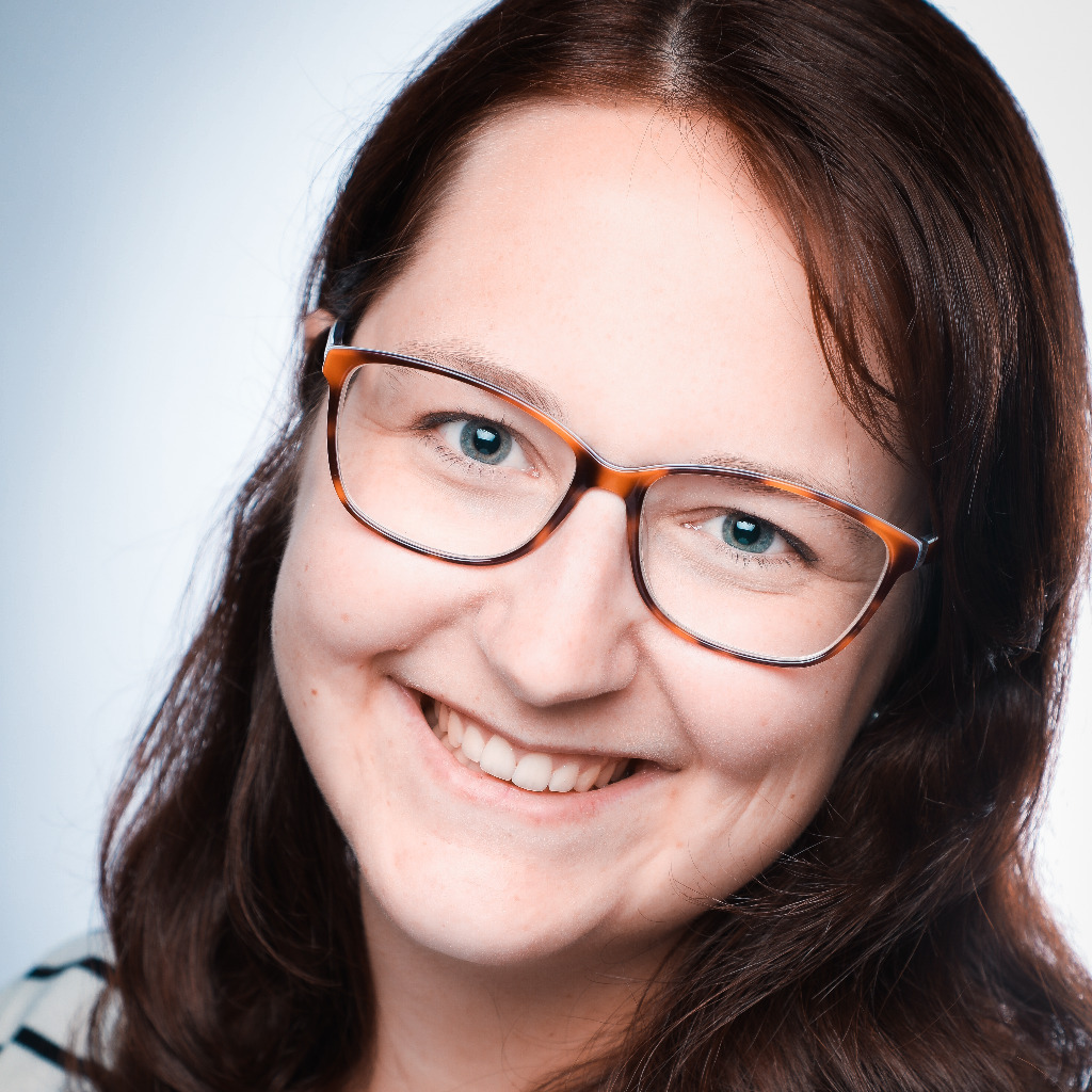 Laura Moeller's Instagram, Twitter & Facebook on IDCrawl