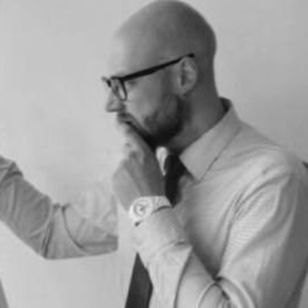 Sebastian Pflug - Verwaltungsökonom - Bundesministerium für ...