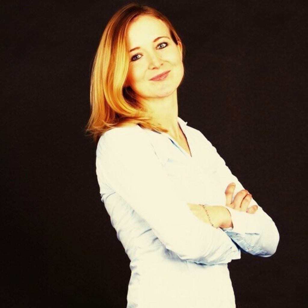 Gesa Schneider - Sales und Channel Direktor EMEA - Additive ...