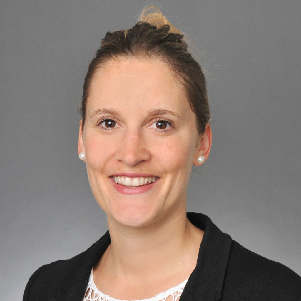 Andrea Hunn - Leiterin Procurement Operations - AXA Versicherungen AG ...