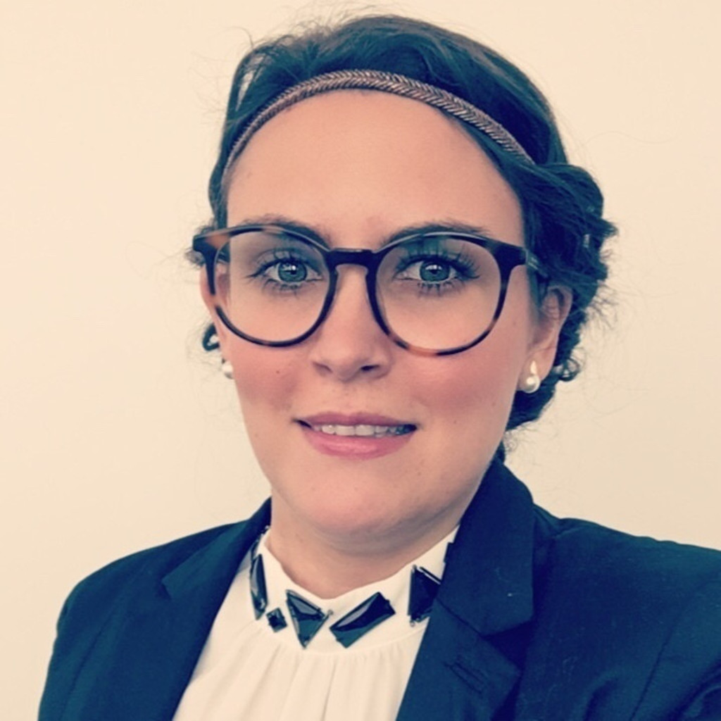 Madeleine Springer - Mitarbeiterin im HR-Bereich - Dr. Ing. h.c. F ...