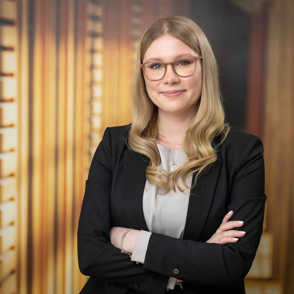 Lena Meyer - Controlling Adressenausfallrisiko - IKB Deutsche ...