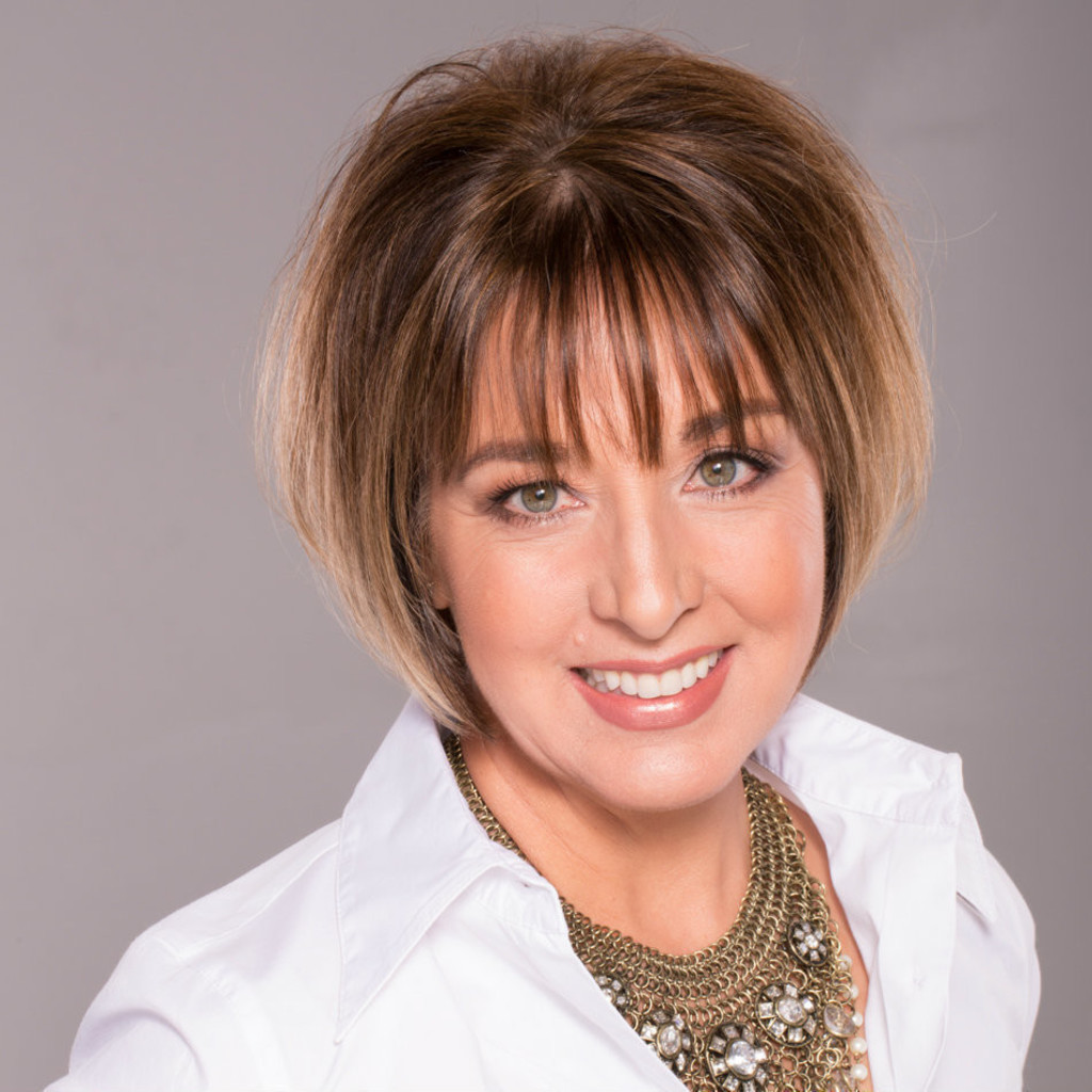 Robyn Yates - Owner - Windermere Prestige Properties | XING