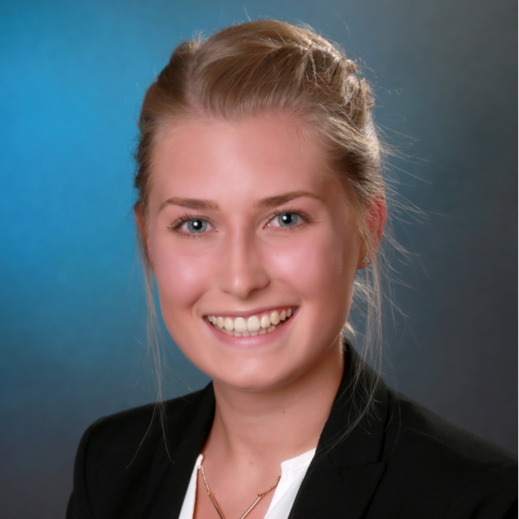 Caroline Ross's Instagram, Twitter & Facebook on IDCrawl