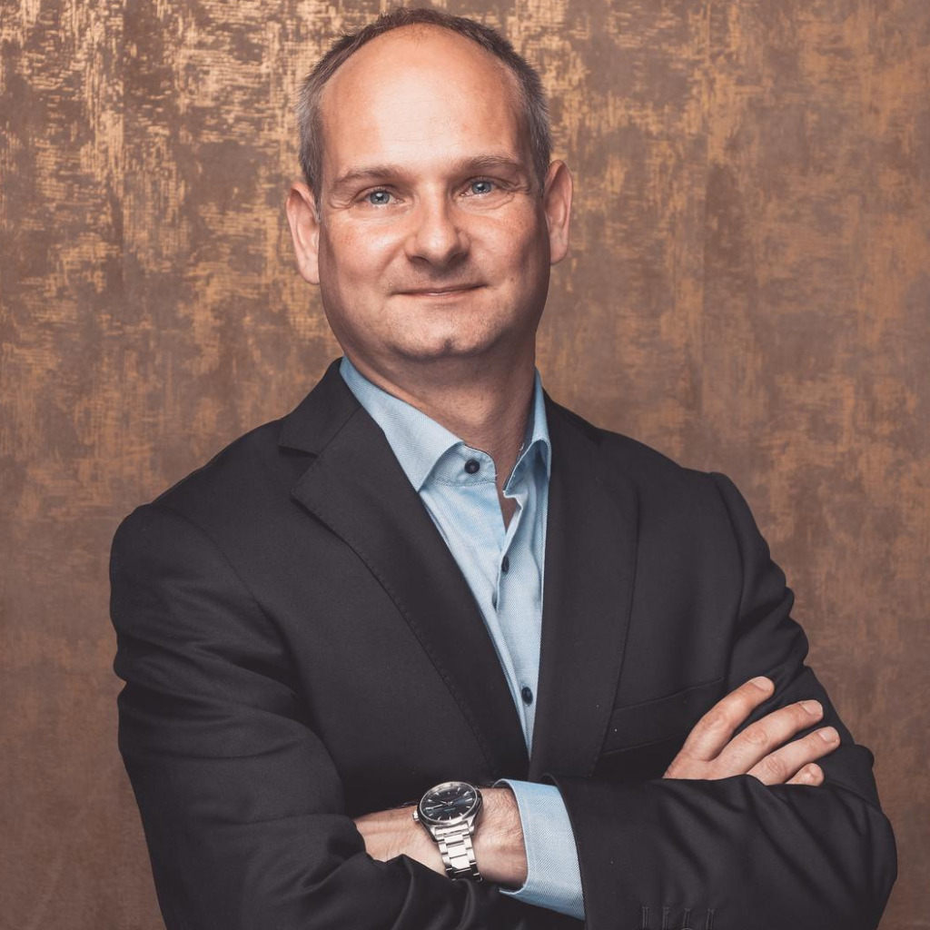 Jochen Hanke - Direktor Bilanzstrukturmanagement / Treasury ...