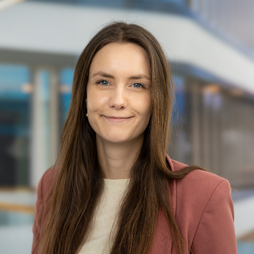 Sandra Grunwald - Archäologin - Amprion GmbH | XING