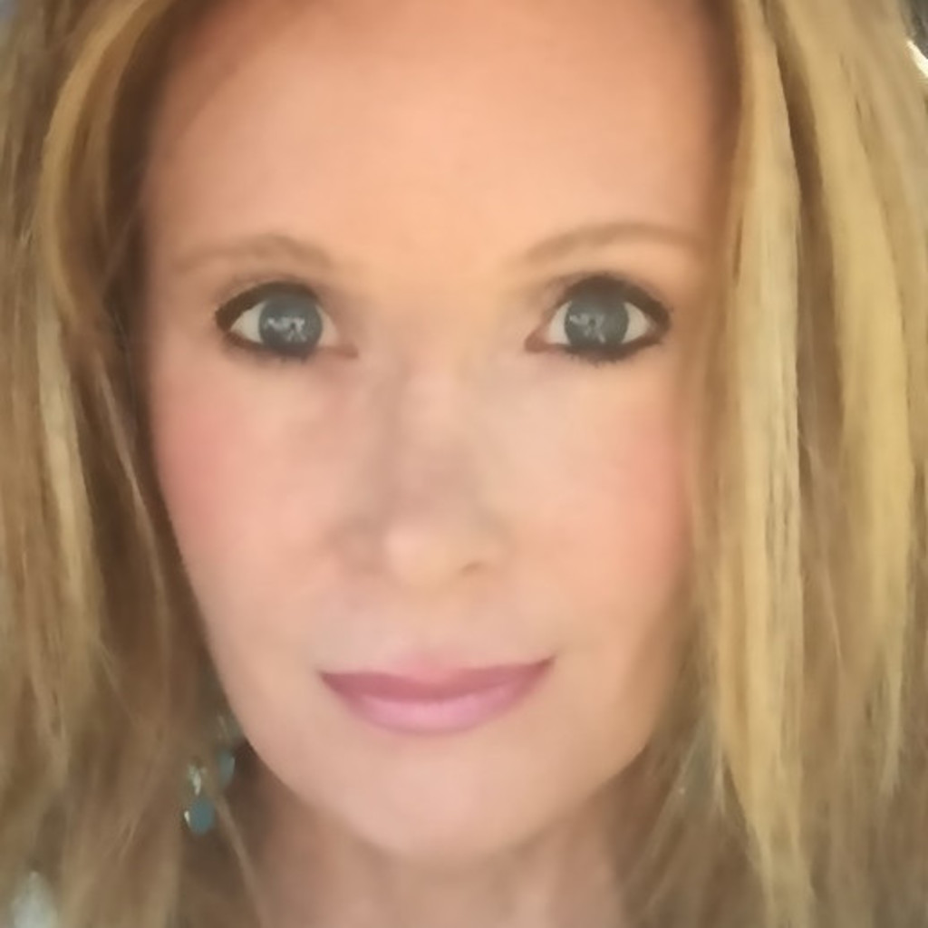 Margot Finley - Global Executive Search Consultant - Avondale Search ...