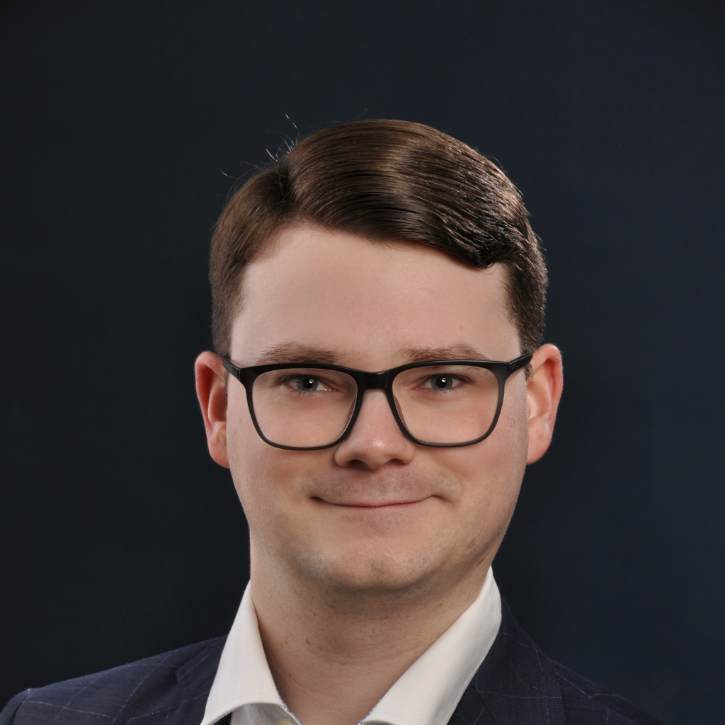 Lukas Zeizinger - International Management M.A. - IUBH Internationale ...