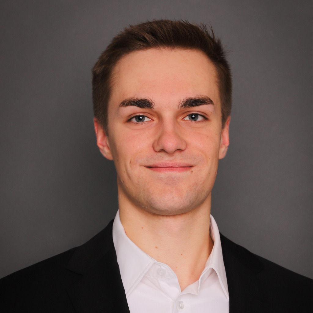 Sebastian Adams - Mitgründer, Entwicklungsleiter - Legal Data ...