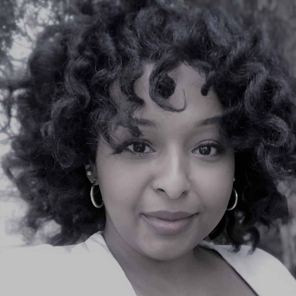 Sinit Foto - Produktmanagerin für User Experience - SAP | XING