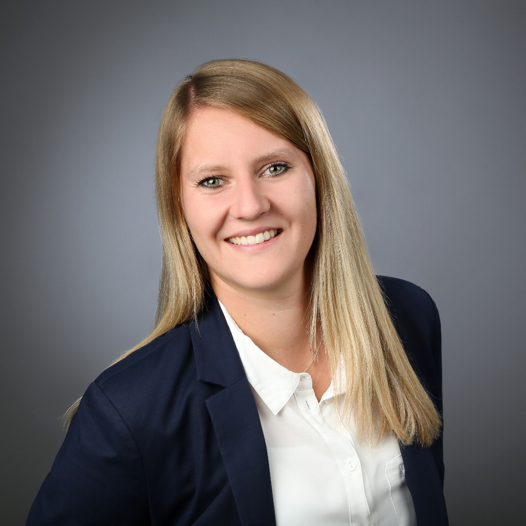 Lena Neuwöhner - Marketing Communication, Eventmanagerin - Beckhoff ... Lena Neuwöhner - Marketing Communication, Eventmanagerin - Beckhoff ...
