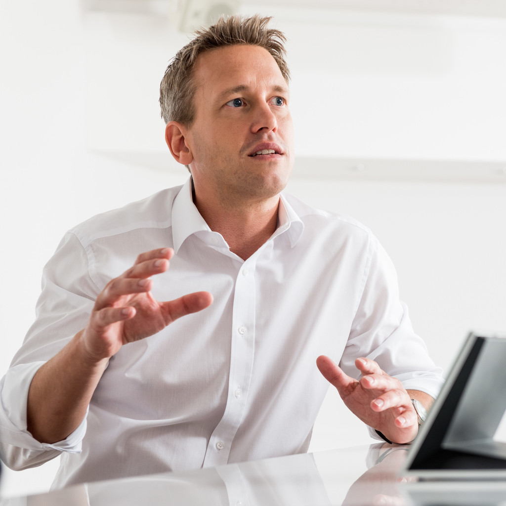 Daniel Puschmann - Geschäftsführer - NUCOM GROUP - NCG Commerce GmbH ...